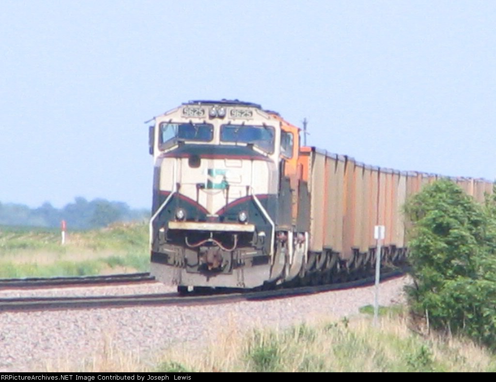 BN 9625 waits to continue on it's journey.